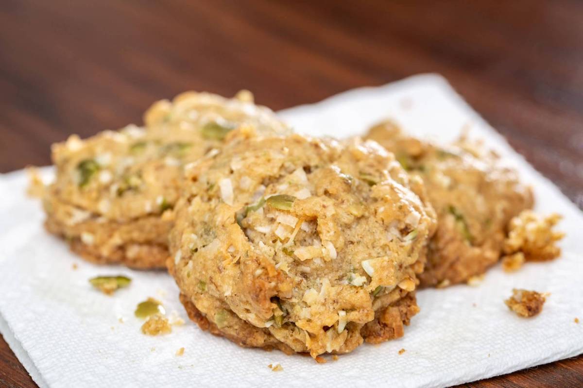 Vegan coconut-pumpkin seed cookies (recipe) – Shelf5